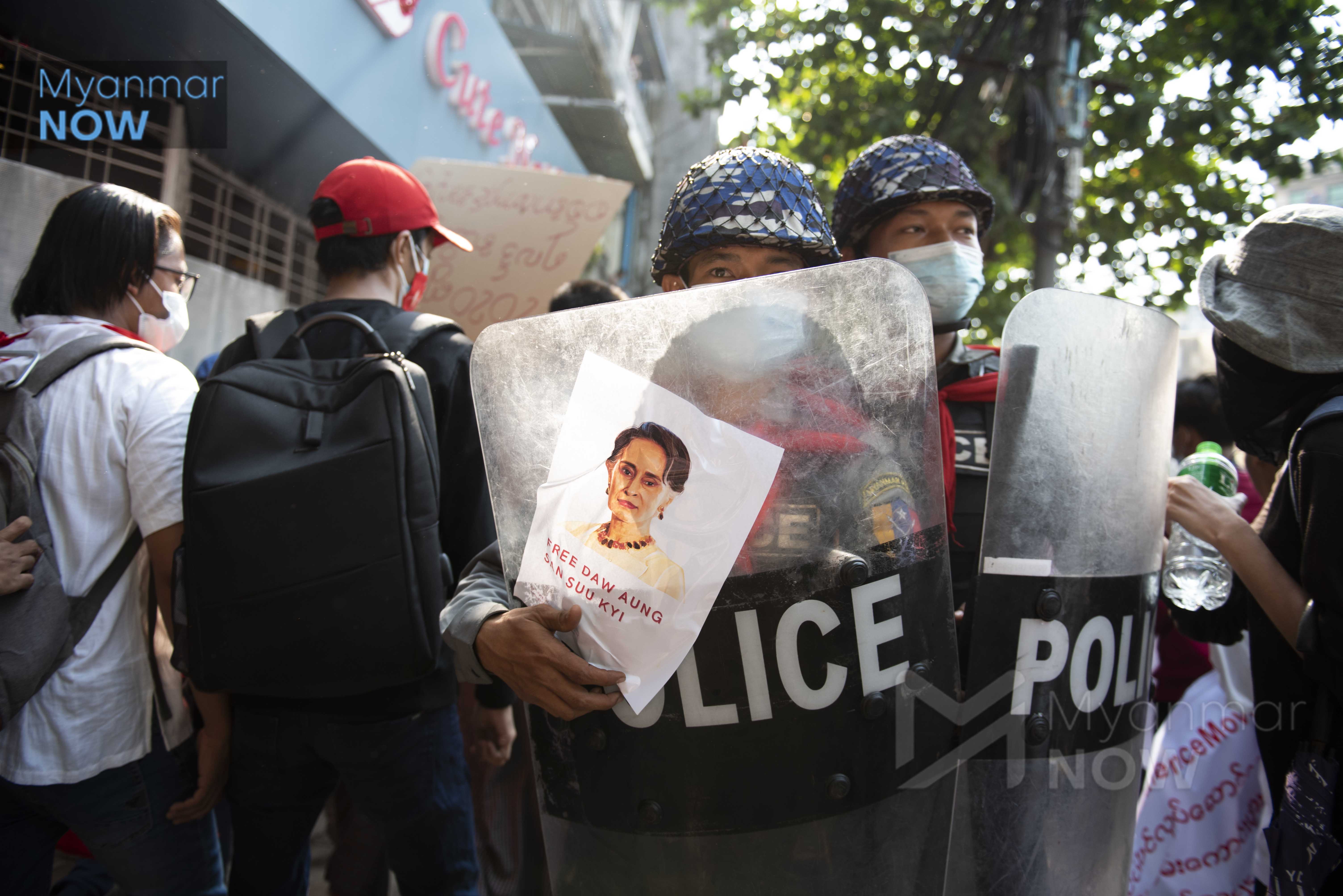 Myanmar becomes a nation without newspapers