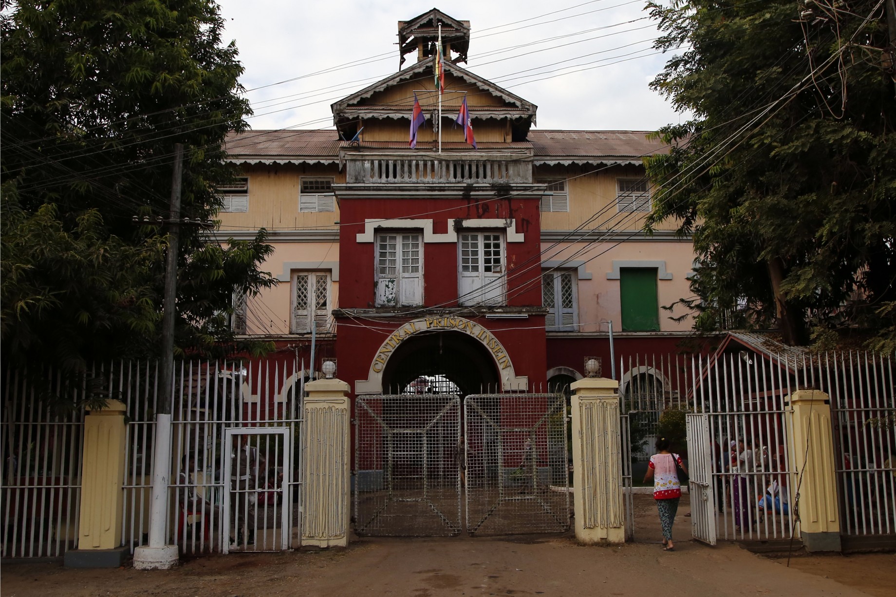 Political prisoner hospitalised after beating by criminal convicts